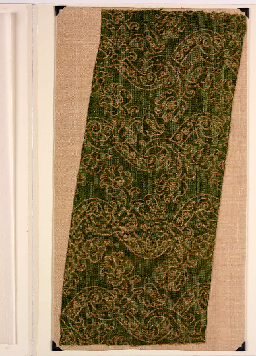 Textile fragment | RISD Museum