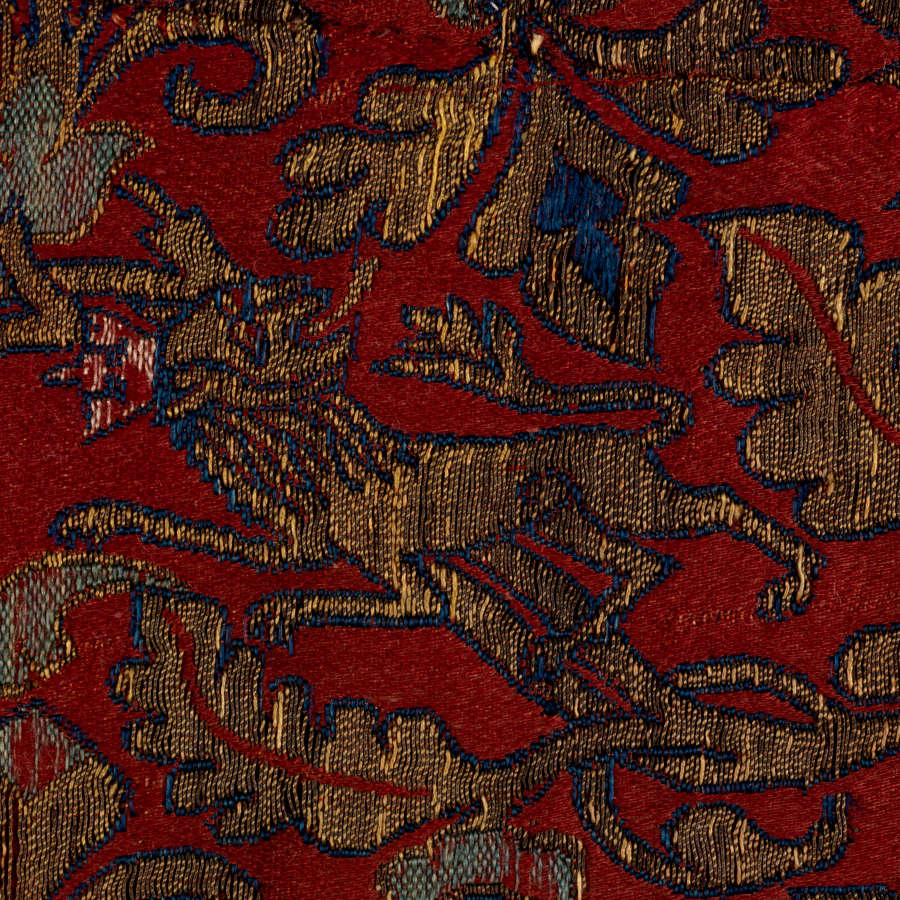 Textile fragment with Nasrid Coat of Arms | RISD Museum