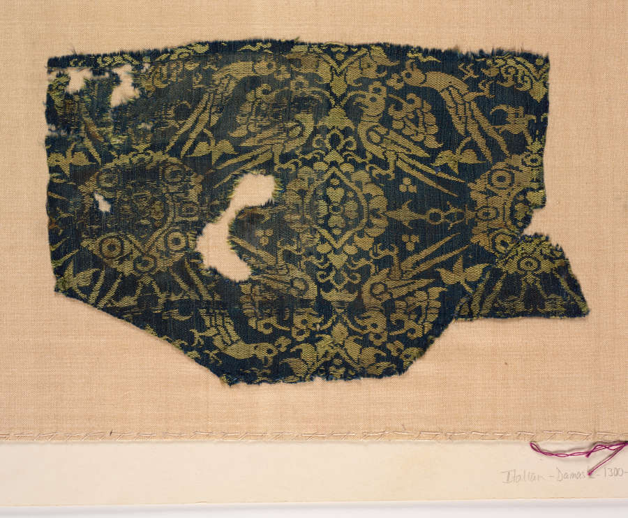 Textile fragment | RISD Museum