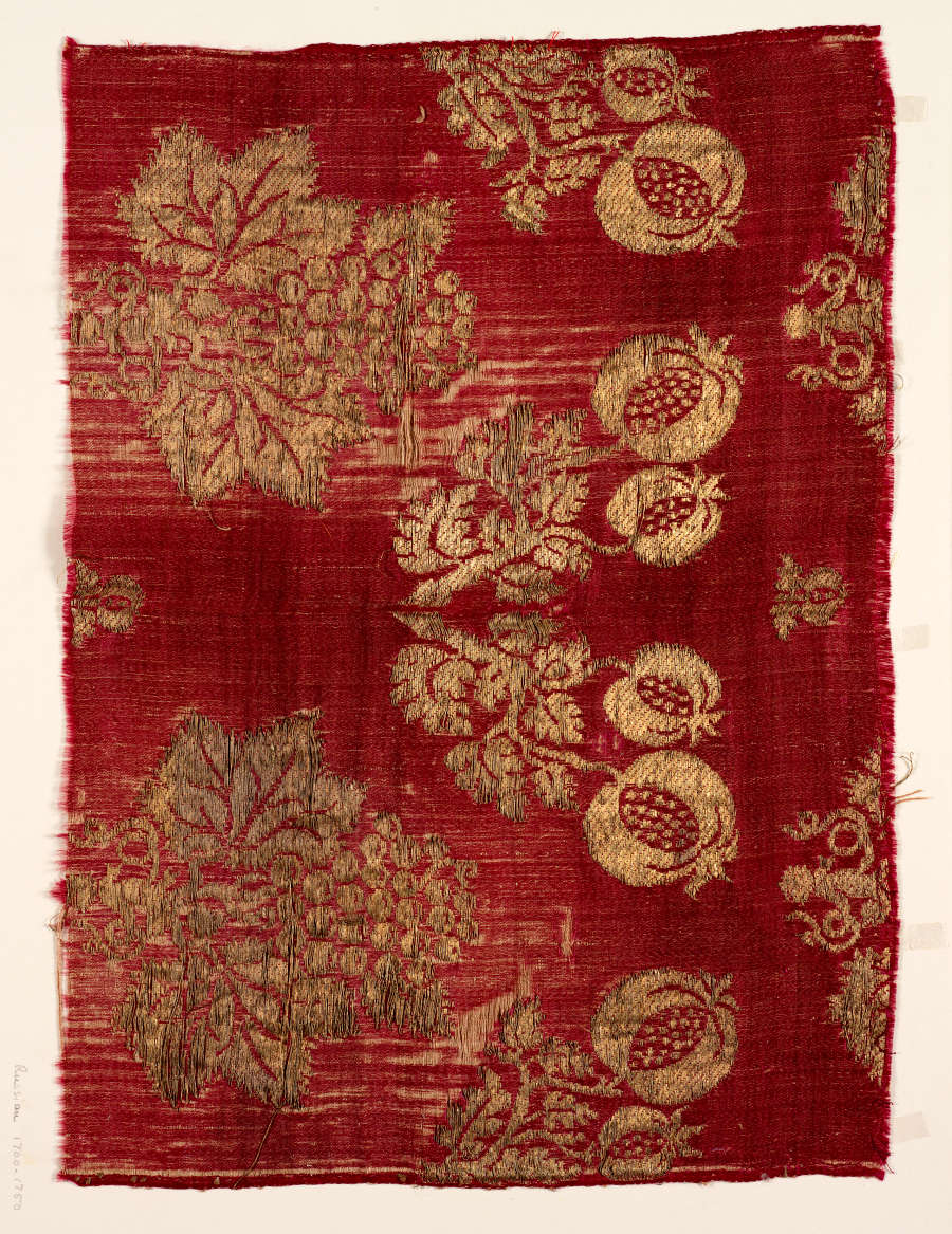 Textile fragment | RISD Museum