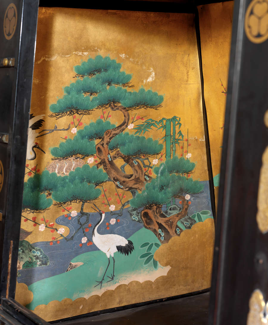 Palanquin (norimono) with Tokugawa and Ichijo Crests | RISD Museum